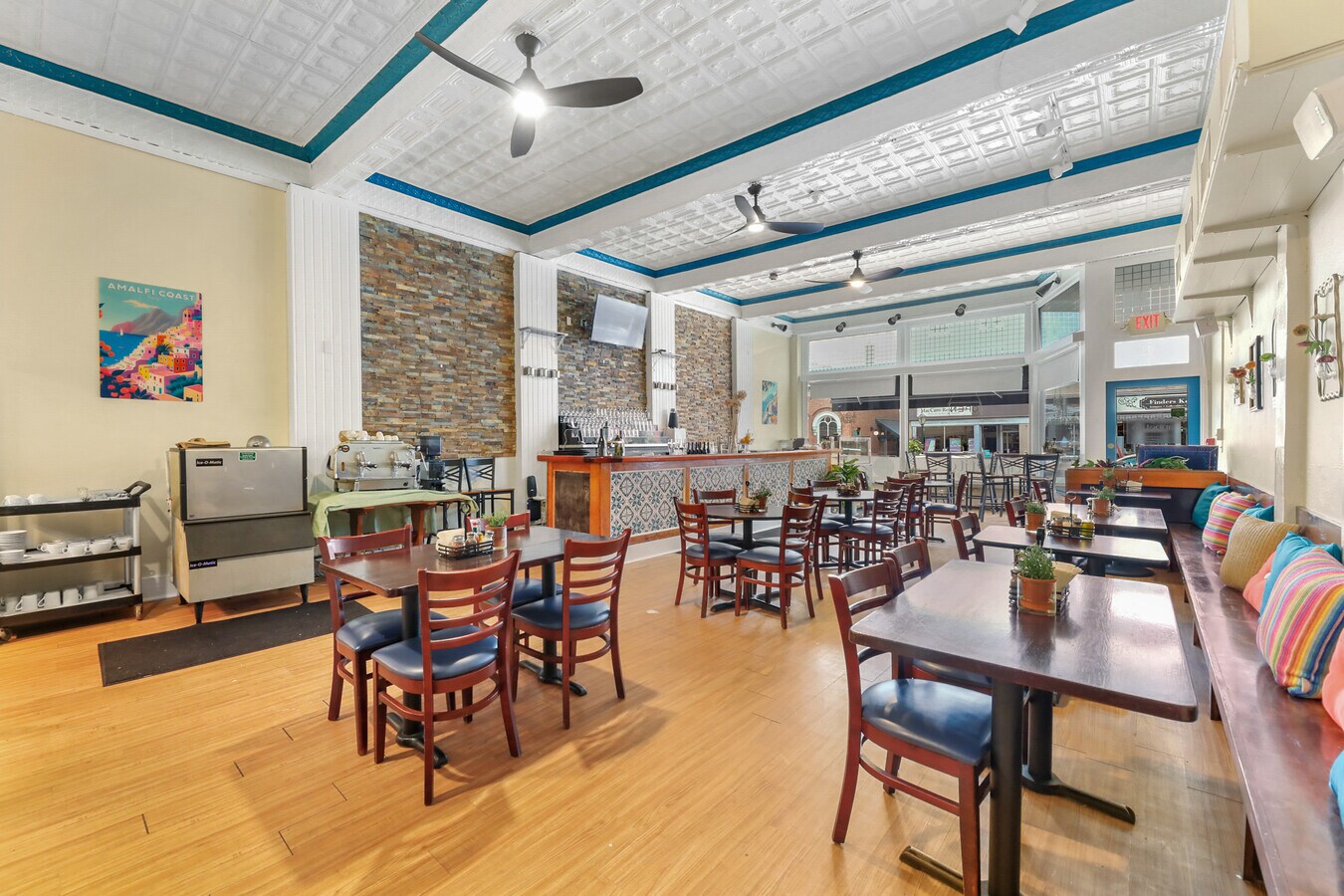 54 Main St, Lee, MA 01238 | LoopNet