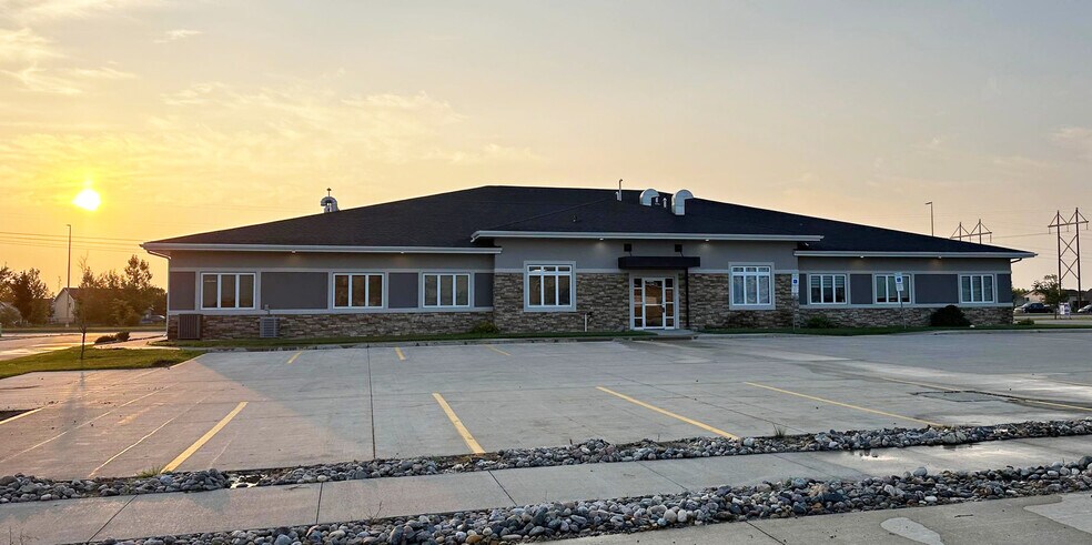 3475 45th St, Fargo, ND 58104 | LoopNet