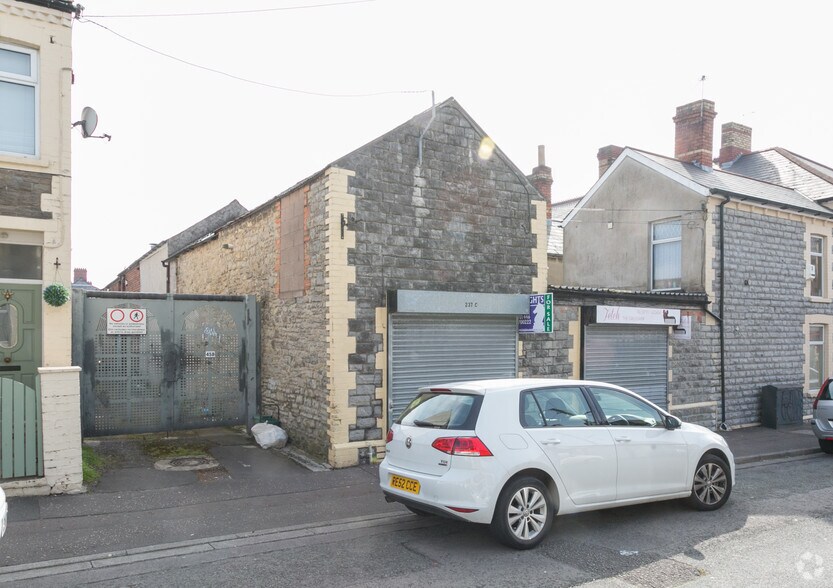 237c Holton Rd, Barry, CF63 4HT - Retail for Lease | LoopNet