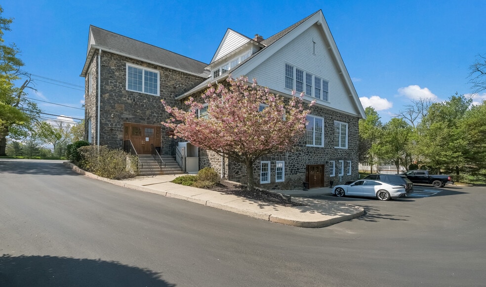 1008 Upper Gulph Rd, Wayne, PA 19087 | LoopNet