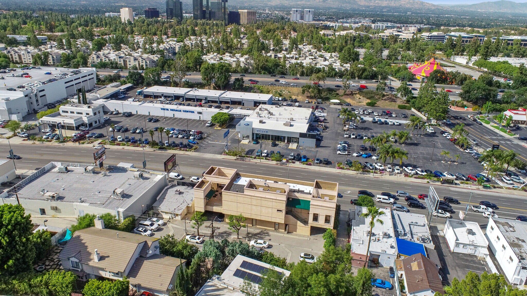 21506 Ventura Blvd, Woodland Hills, CA 91364 - Retail for Lease | LoopNet