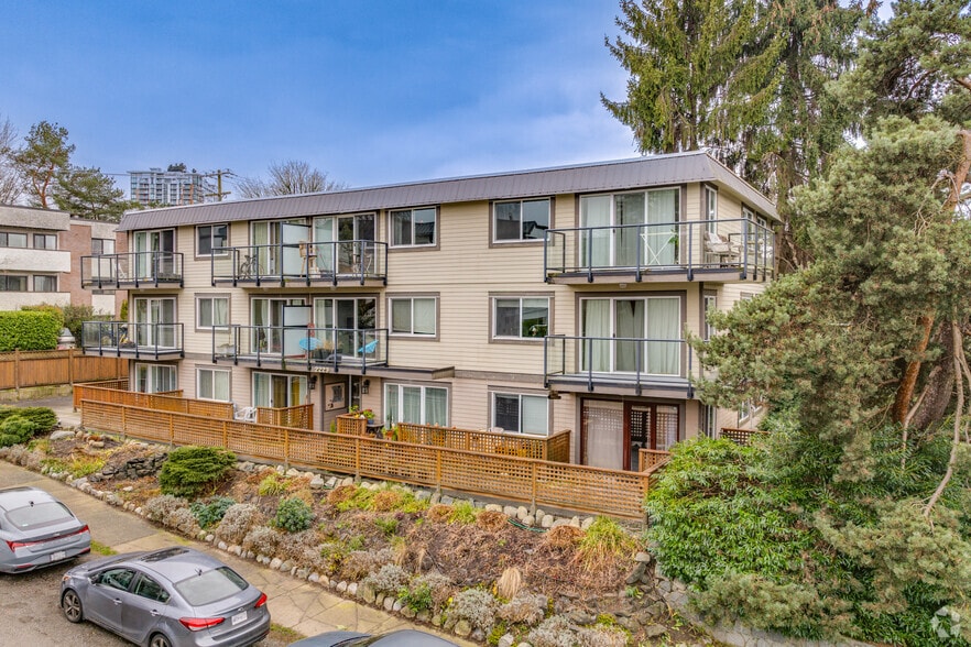 2223 Prince Edward St, Vancouver, BC V5T 4K6 - Multifamily for Sale | LoopNet