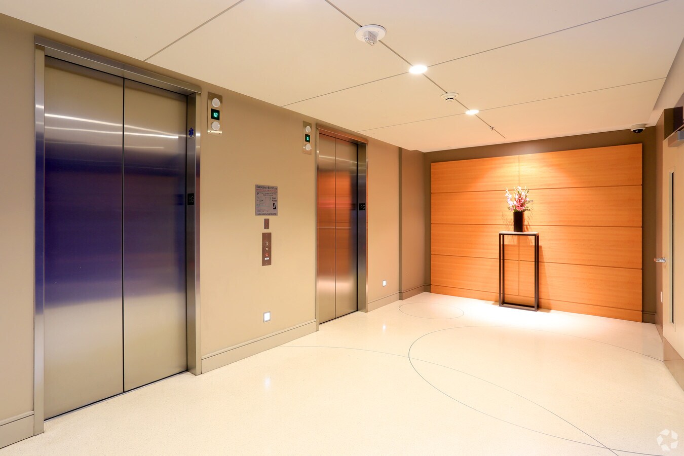 1 Polk St, San Francisco, CA 94102 | LoopNet