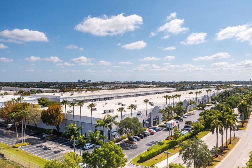 10205 NW 19th St, Miami, FL 33172 - International Corporate Park 6 | LoopNet