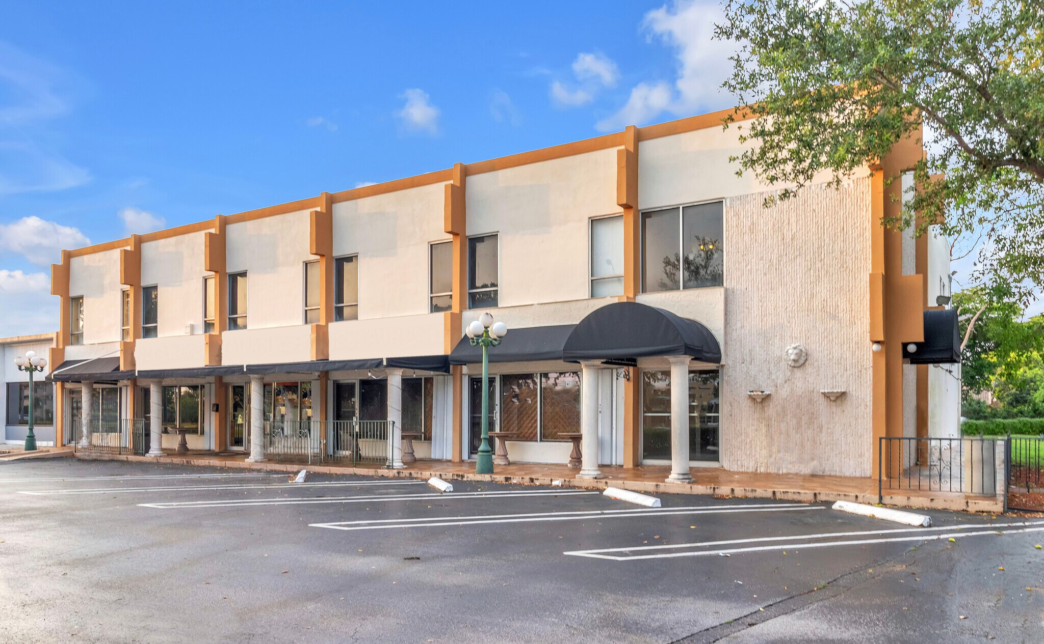 11504 W Sample Rd, Coral Springs, FL 33065 - Commercial Building Sample ...