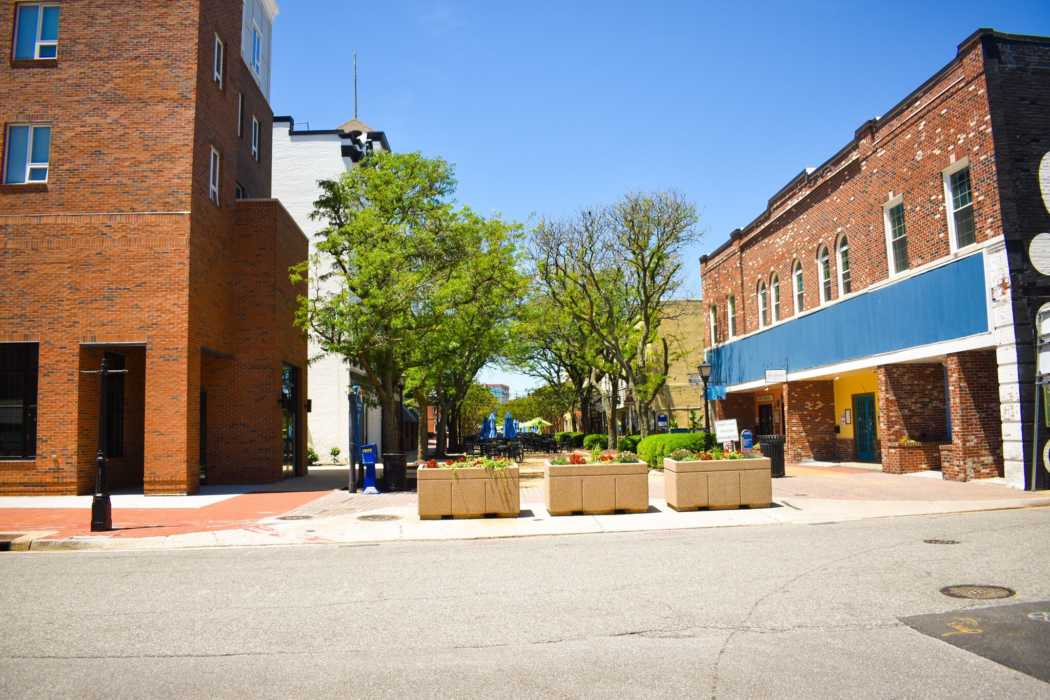 Downtown Hampton (East Queens Way) - Hampton, VA for Sale | LoopNet