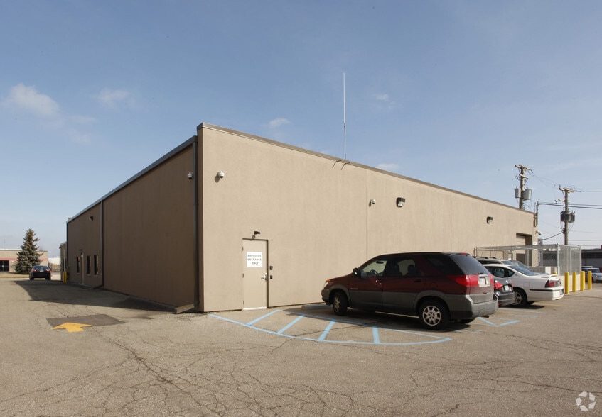 2681-2687 Industrial Row Dr, Troy, MI 48084 - Flex for Lease | LoopNet