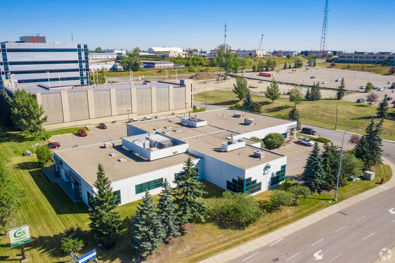 335-349 25 St SE, Calgary, AB T2A 7H8 | LoopNet