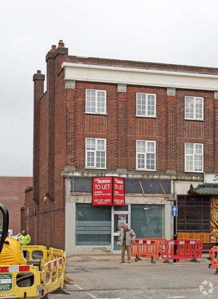 160 Stratford Rd, Solihull, B90 3BD | LoopNet