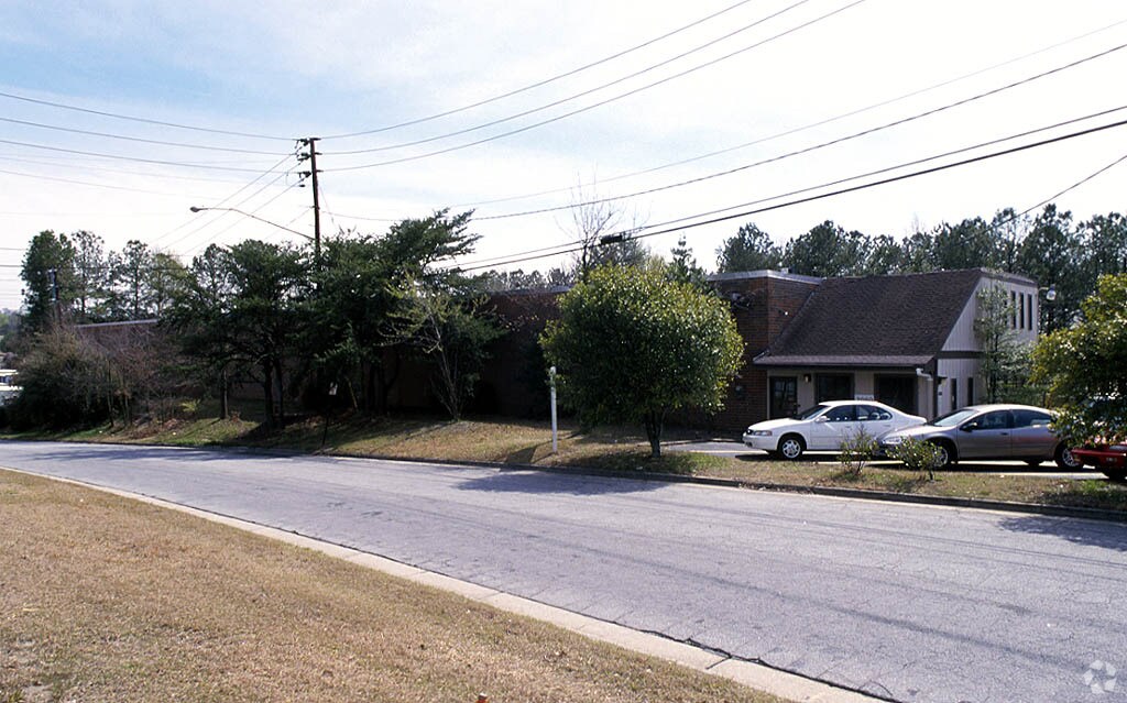 2060 Defoor Hills Rd Nw, Atlanta, GA 30318 - Property Record | LoopNet