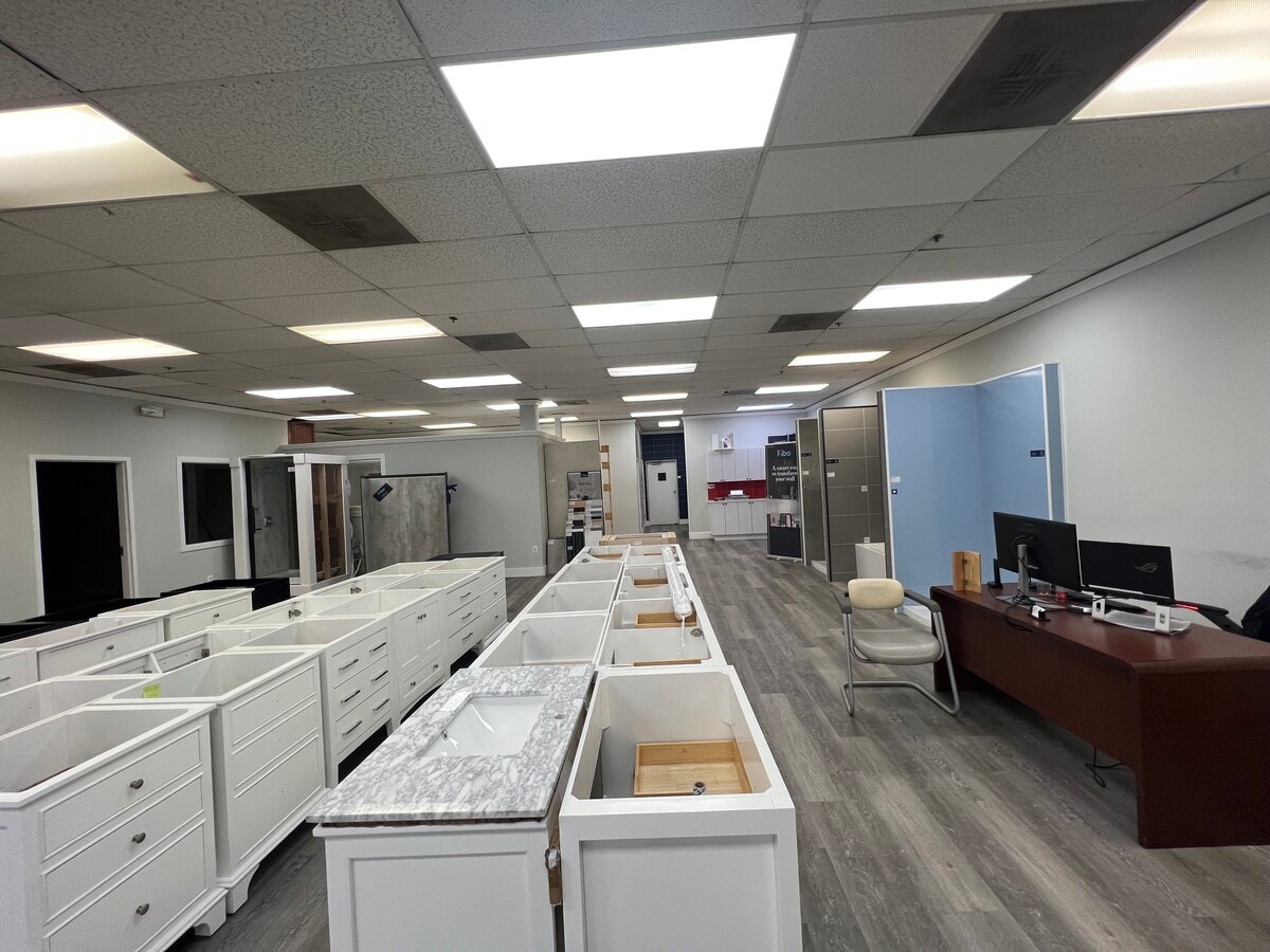 9208 Enterprise Ct, Manassas Park, VA 20111 | LoopNet