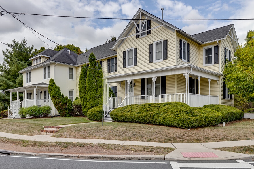 221 S Main St, Flemington, NJ 08822 - Office for Sale | LoopNet