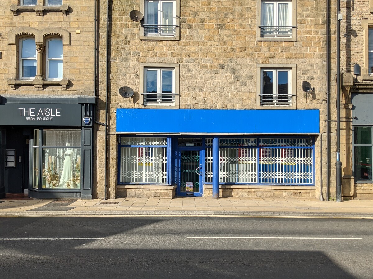 11 Leeds Rd Ilkley Wyk Ls29 8dh Retail For Lease Loopnet