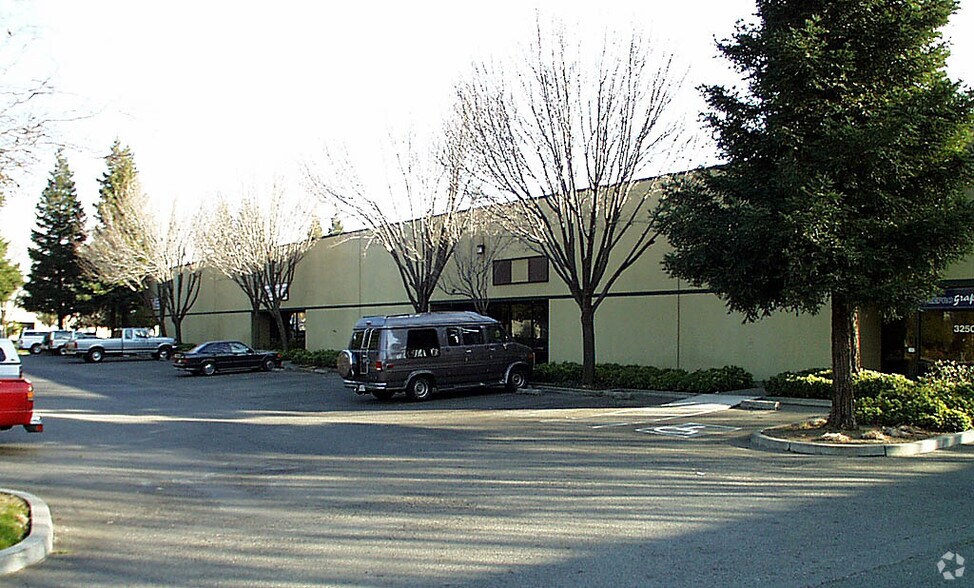 3250 Monier Cir, Rancho Cordova, CA 95742 - Industrial for Sale | LoopNet