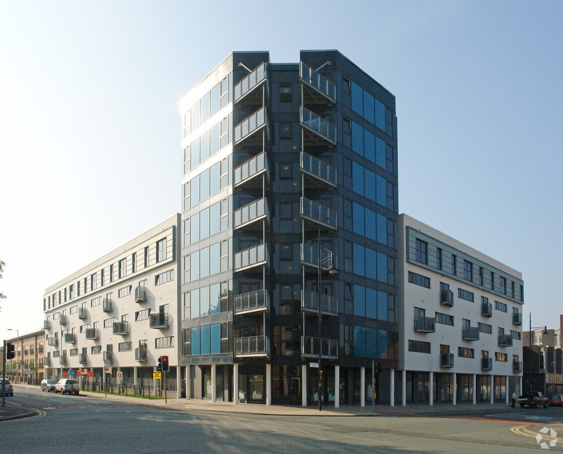 Stretford Rd, Manchester, M15 5LA | LoopNet