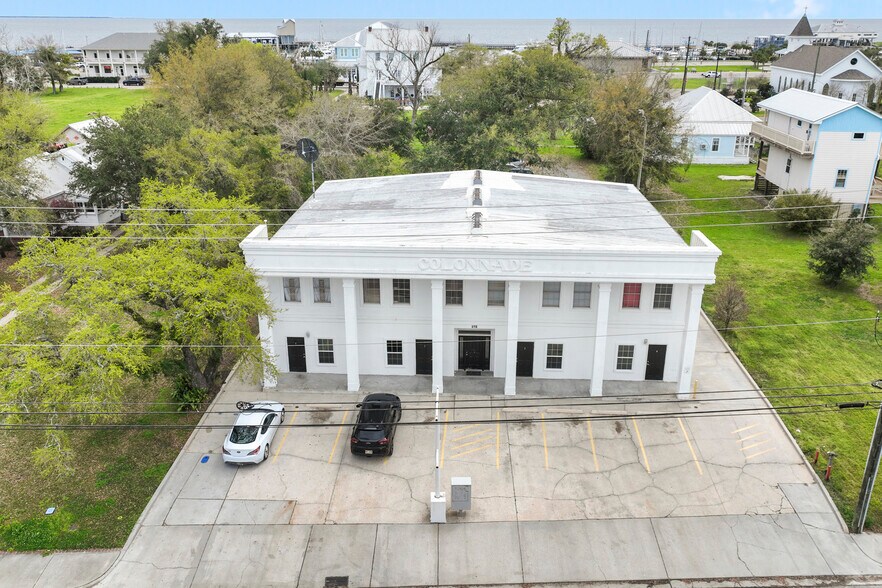 212 E 2nd St, Pass Christian, MS 39571 | LoopNet