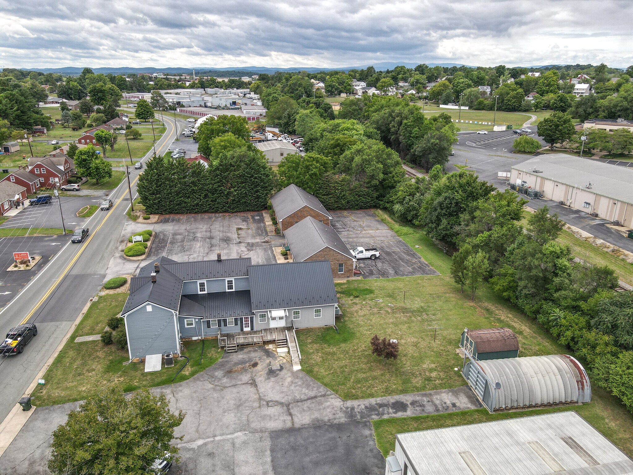 35 Tinkling Spring Rd, Fishersville, VA 22939 - 35 Tinkling Spring Rd ...