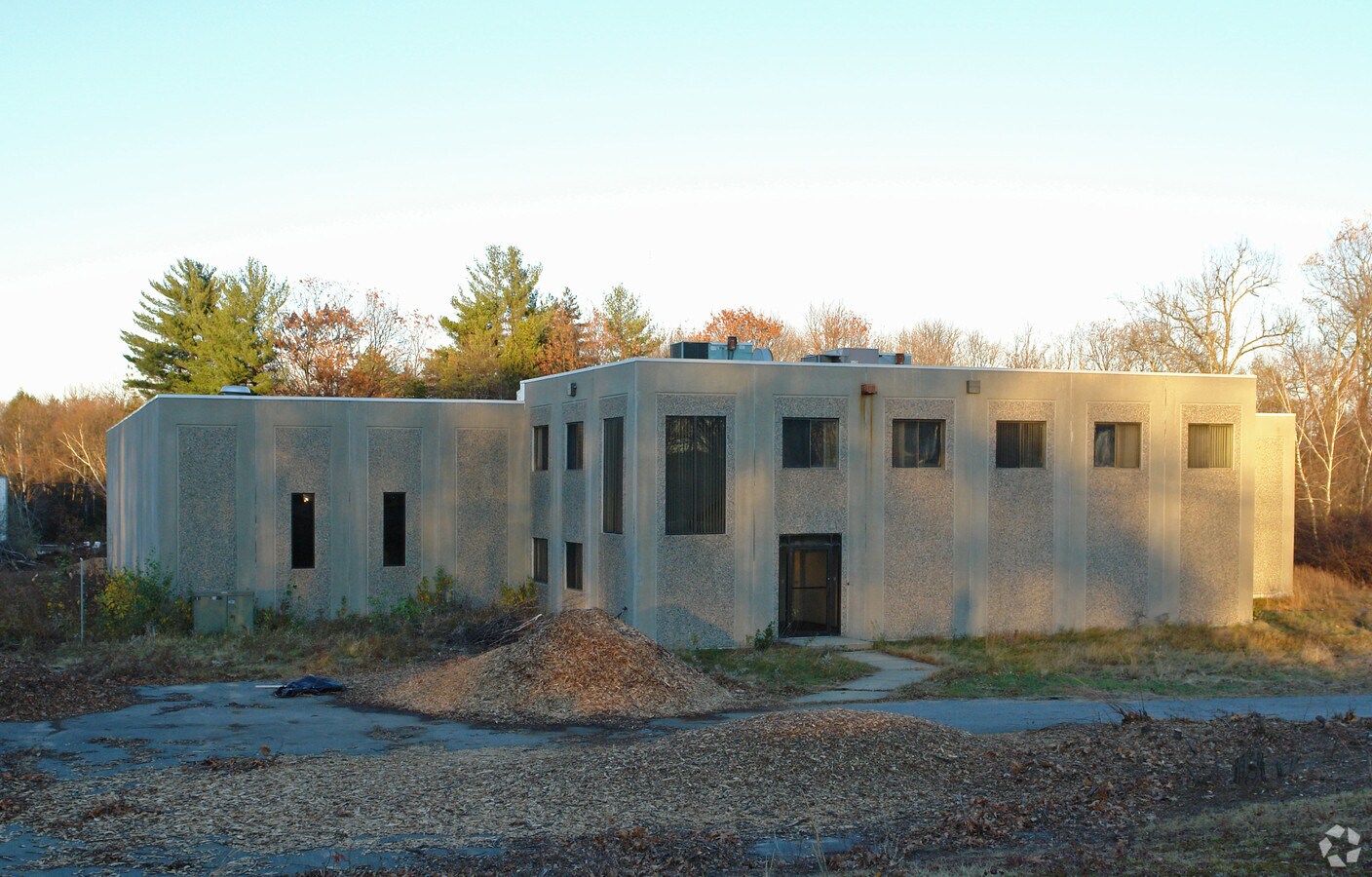 73 Ward Hill Ave, Haverhill, MA 01835 | LoopNet