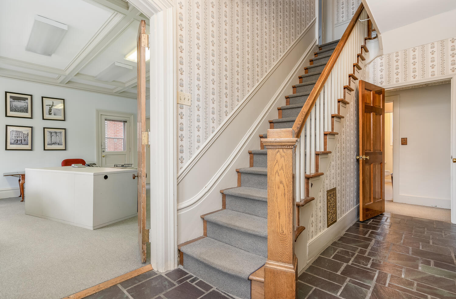 3 Main St, Flemington, NJ 08822 - Office for Lease | LoopNet