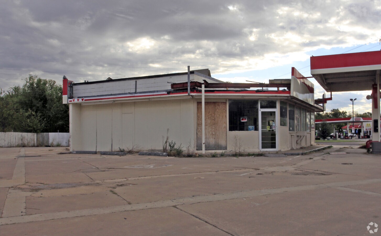 2601 NE 10th St, Oklahoma City, OK 73117 | LoopNet