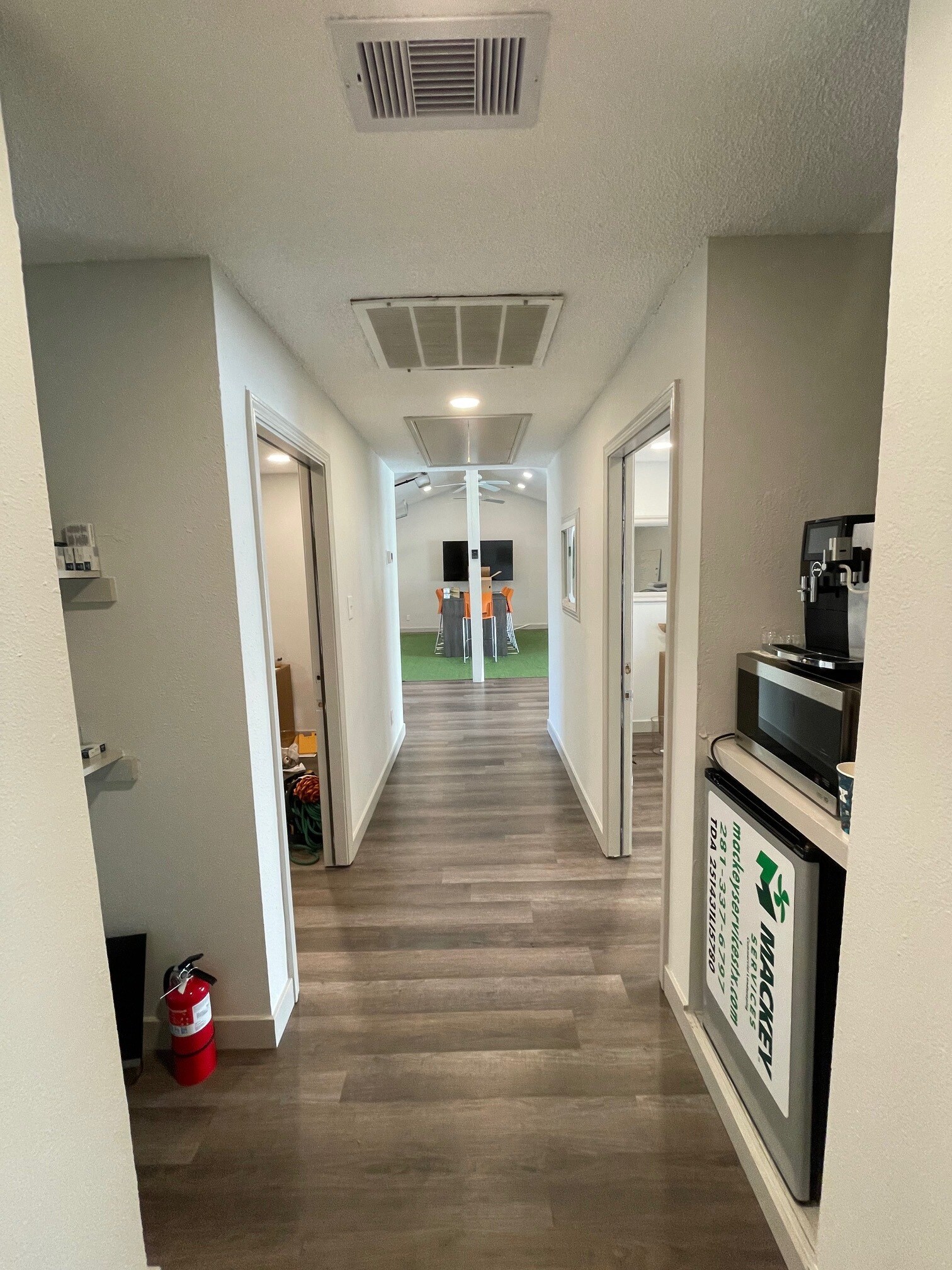 10124 Long Point Rd, Houston, TX 77043 - Office/Retail for Lease | LoopNet