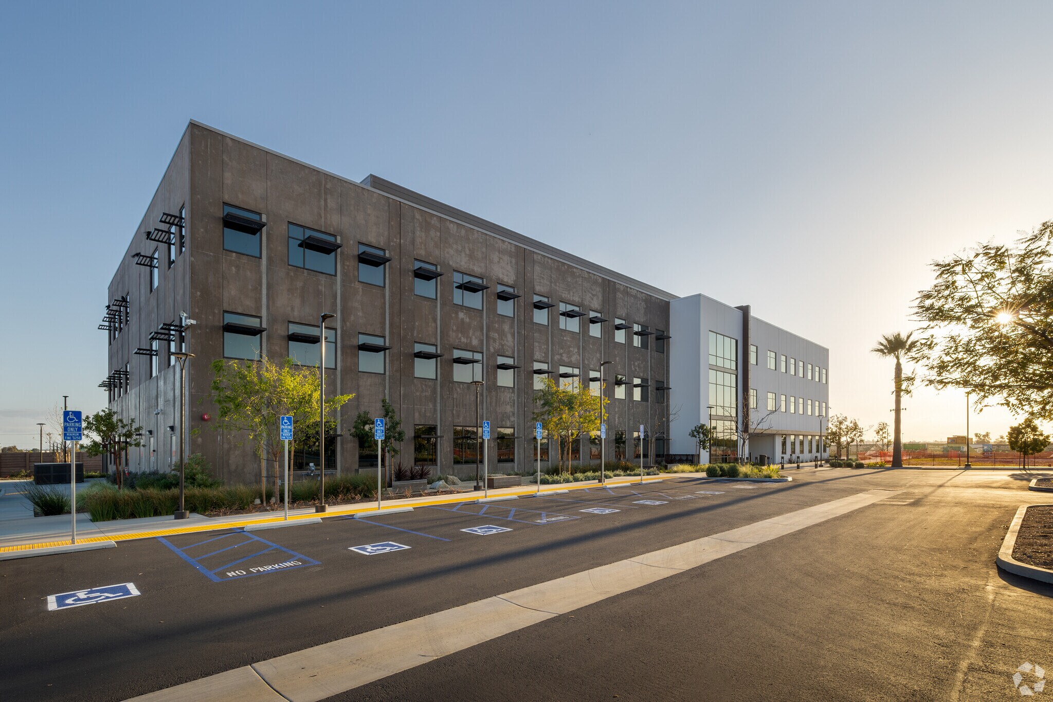 2799 Gateway Dr, Riverside, CA 92507 - Canyon Springs Medical Campus ...