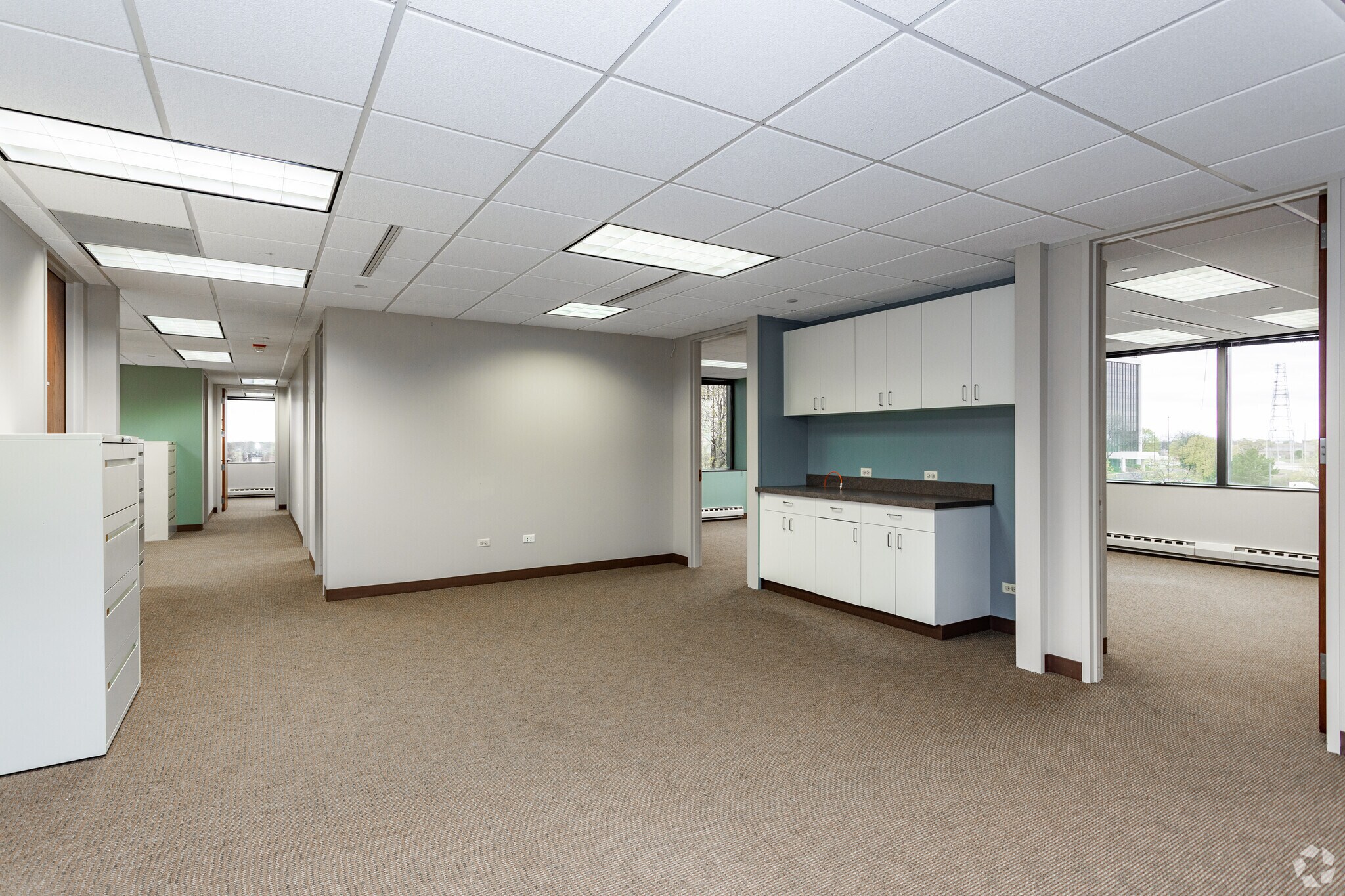 3701 Algonquin Rd, Rolling Meadows, IL 60008 - Crossroads | LoopNet.com