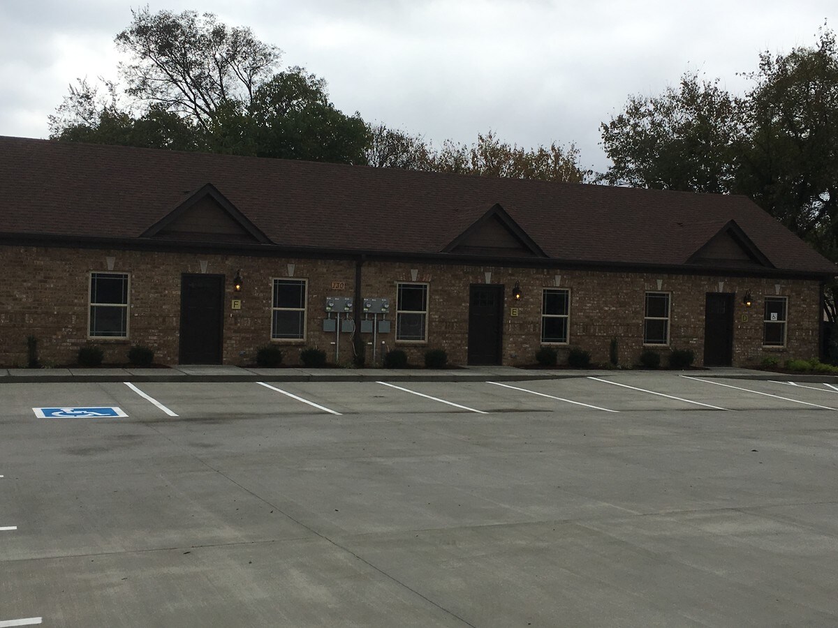 130 E Cedar St, Shelbyville, TN 37160 | LoopNet
