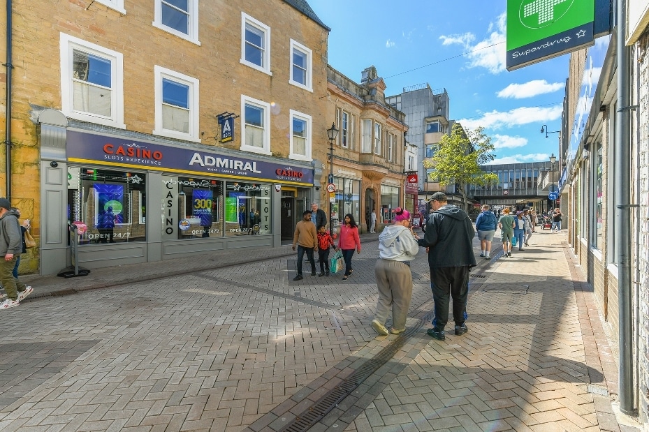 5-7 Stockwell Gate, Mansfield, NG18 1JY | LoopNet