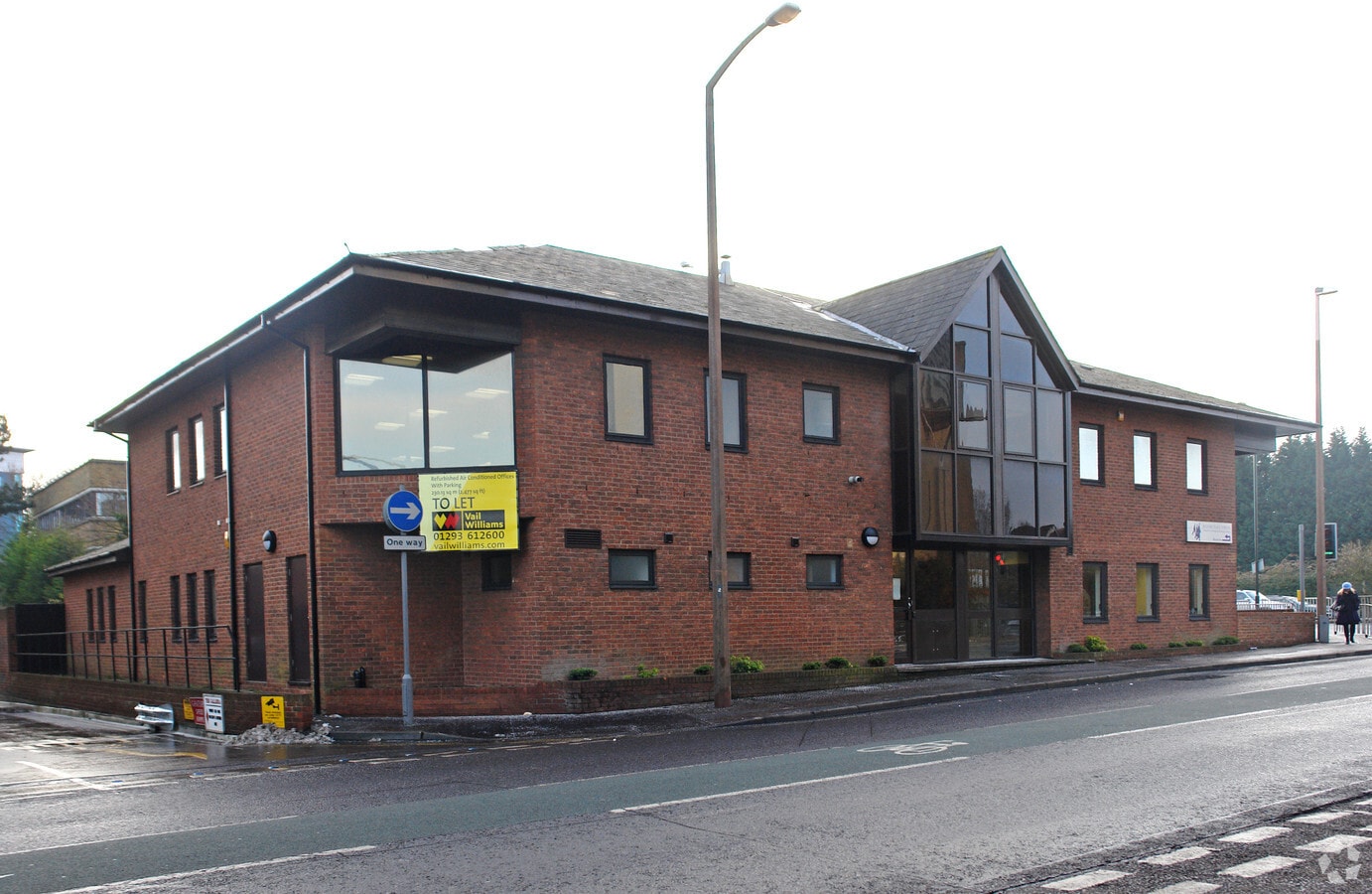 1-7 Station Rd, Crawley, RH10 1HT | LoopNet