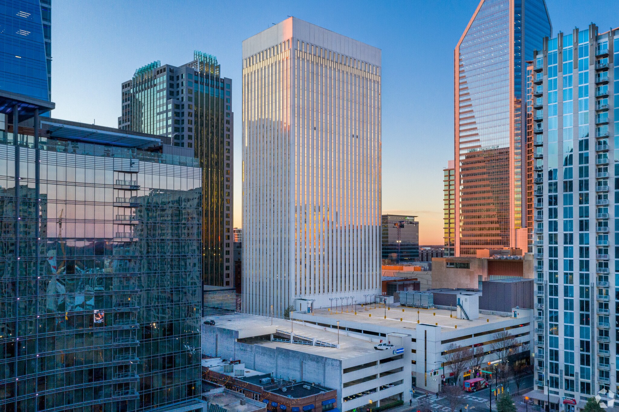 400 S Tryon St, Charlotte, NC 28285 - Office for Lease | LoopNet