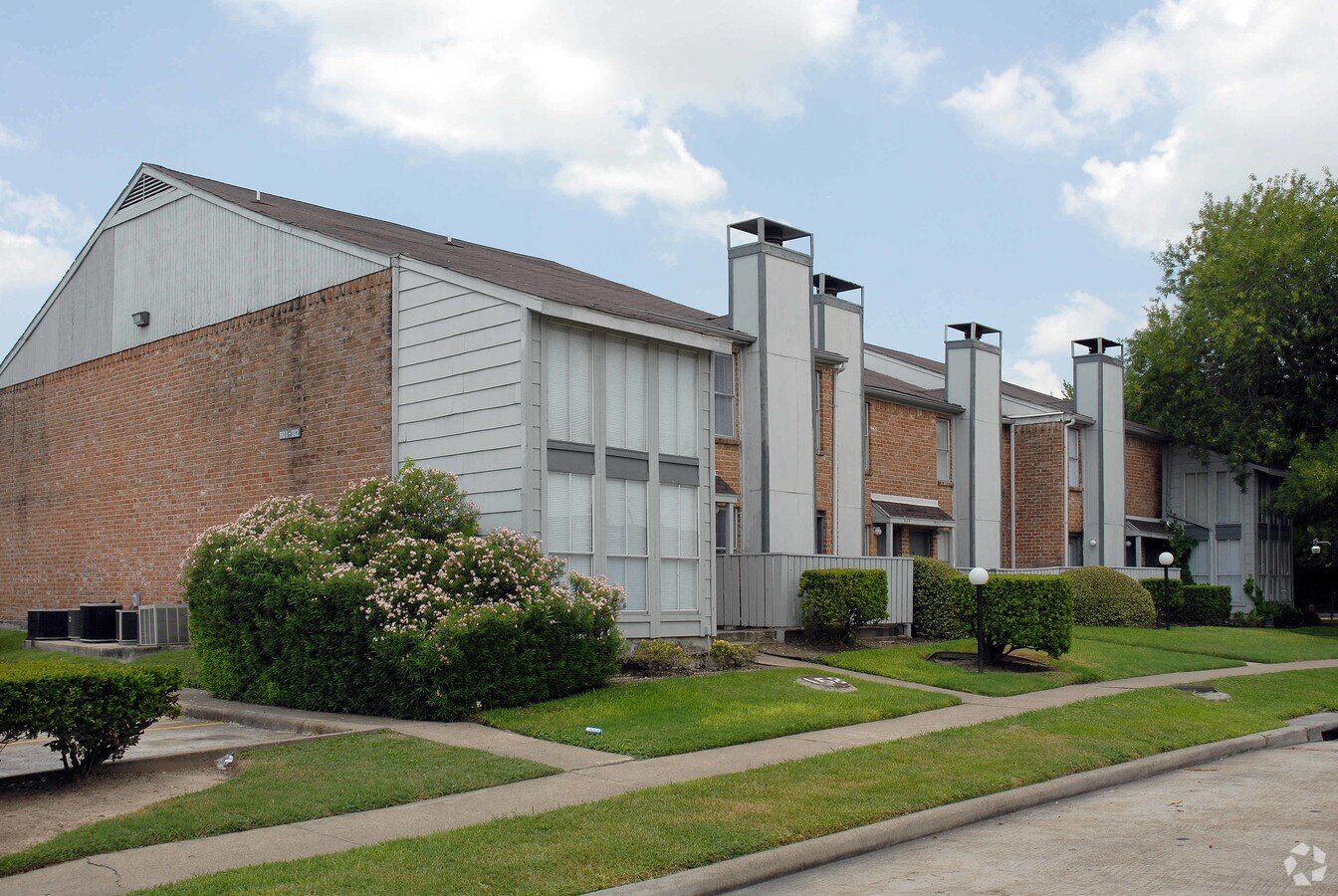 4222 Lockfield St, Houston, TX 77092 - Property Record | LoopNet