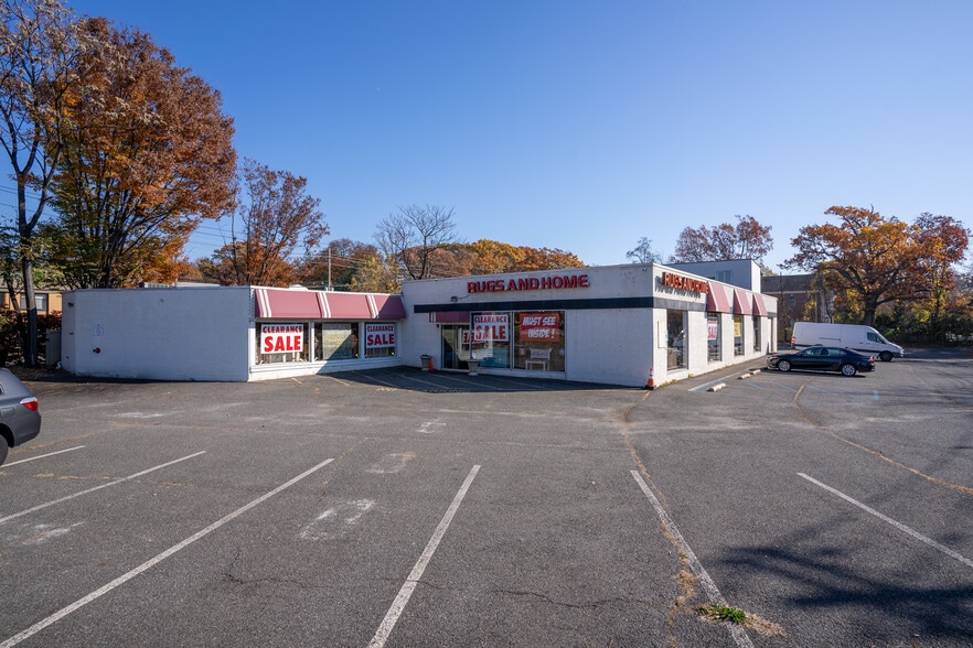 42 N State Route 17, Paramus, NJ 07652 - Retail for Sale | LoopNet