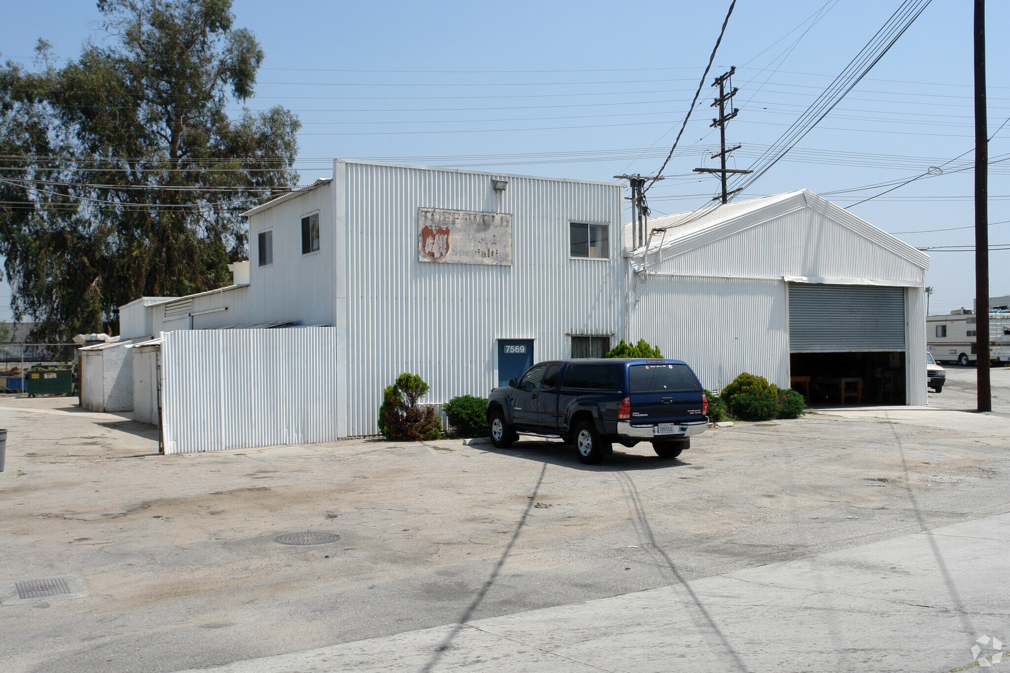 7569 Woodman Pl, Van Nuys, CA 91405 - Industrial for Sale | LoopNet