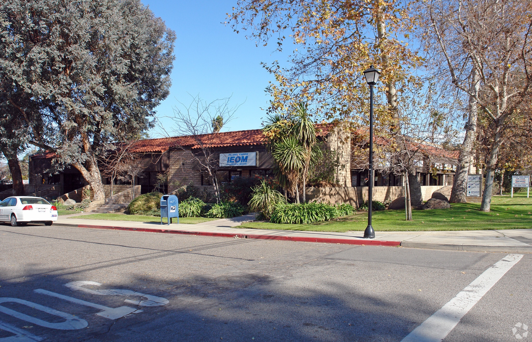 3579 Arlington Ave Riverside Ca 92506 Continental Building Loopnet