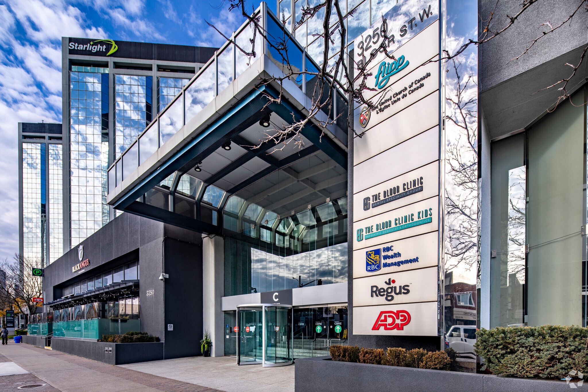 3250-3300 Bloor St W, Toronto, ON M8Z 4H4 - Bloor Islington Place | LoopNet