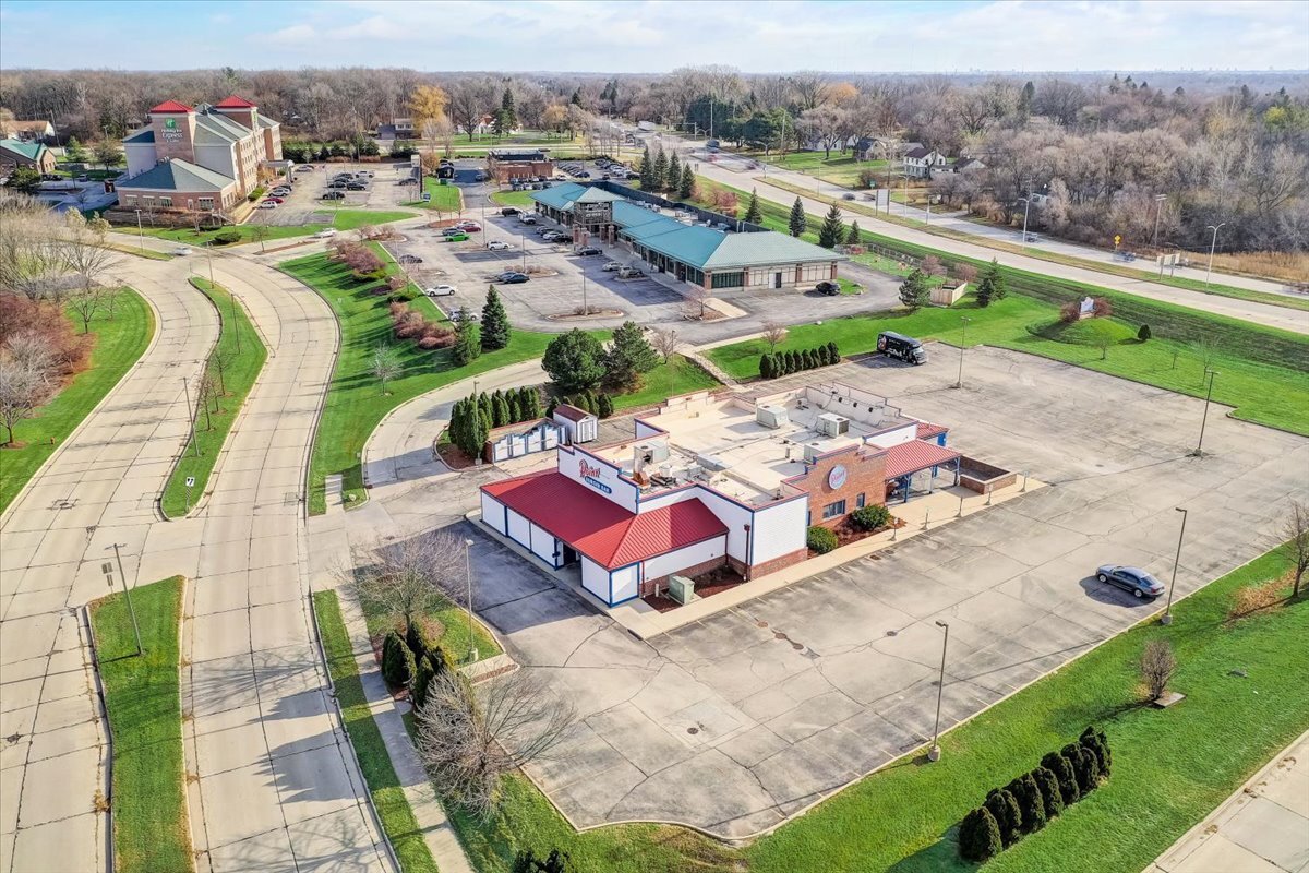 10950 W Good Hope Rd, Milwaukee, WI 53224 - Retail for Lease | LoopNet