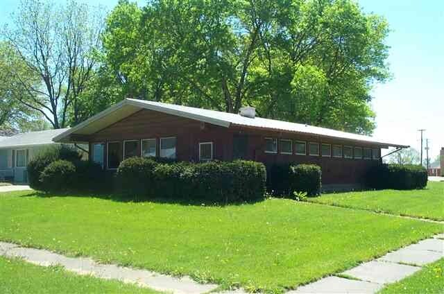 103 E 2nd Ave, Donahue, IA 52746 | LoopNet