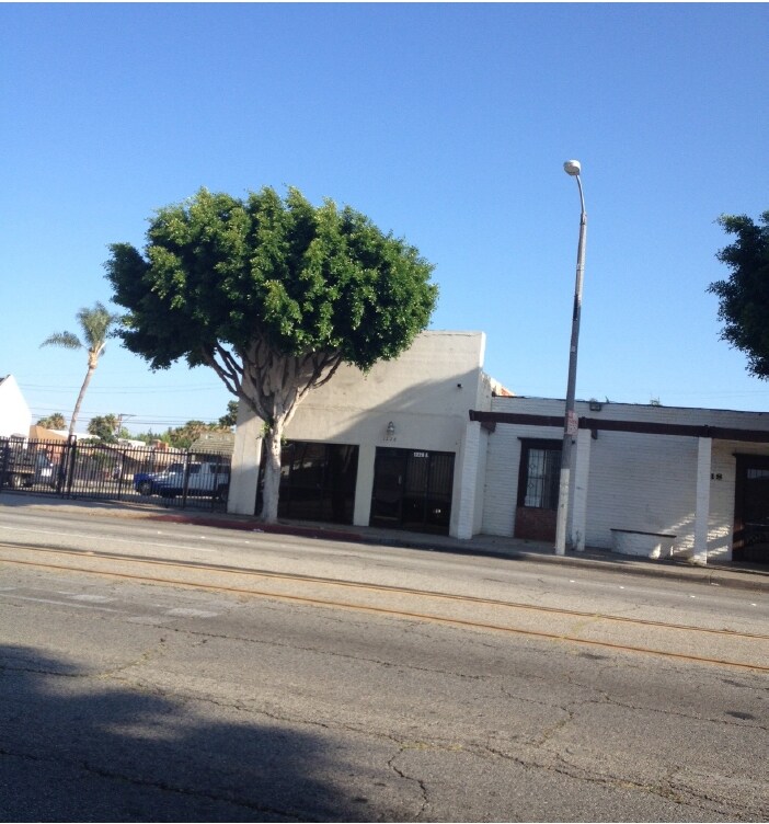 1228 E Compton Blvd, Compton, CA 90221 - Office for Sale | LoopNet
