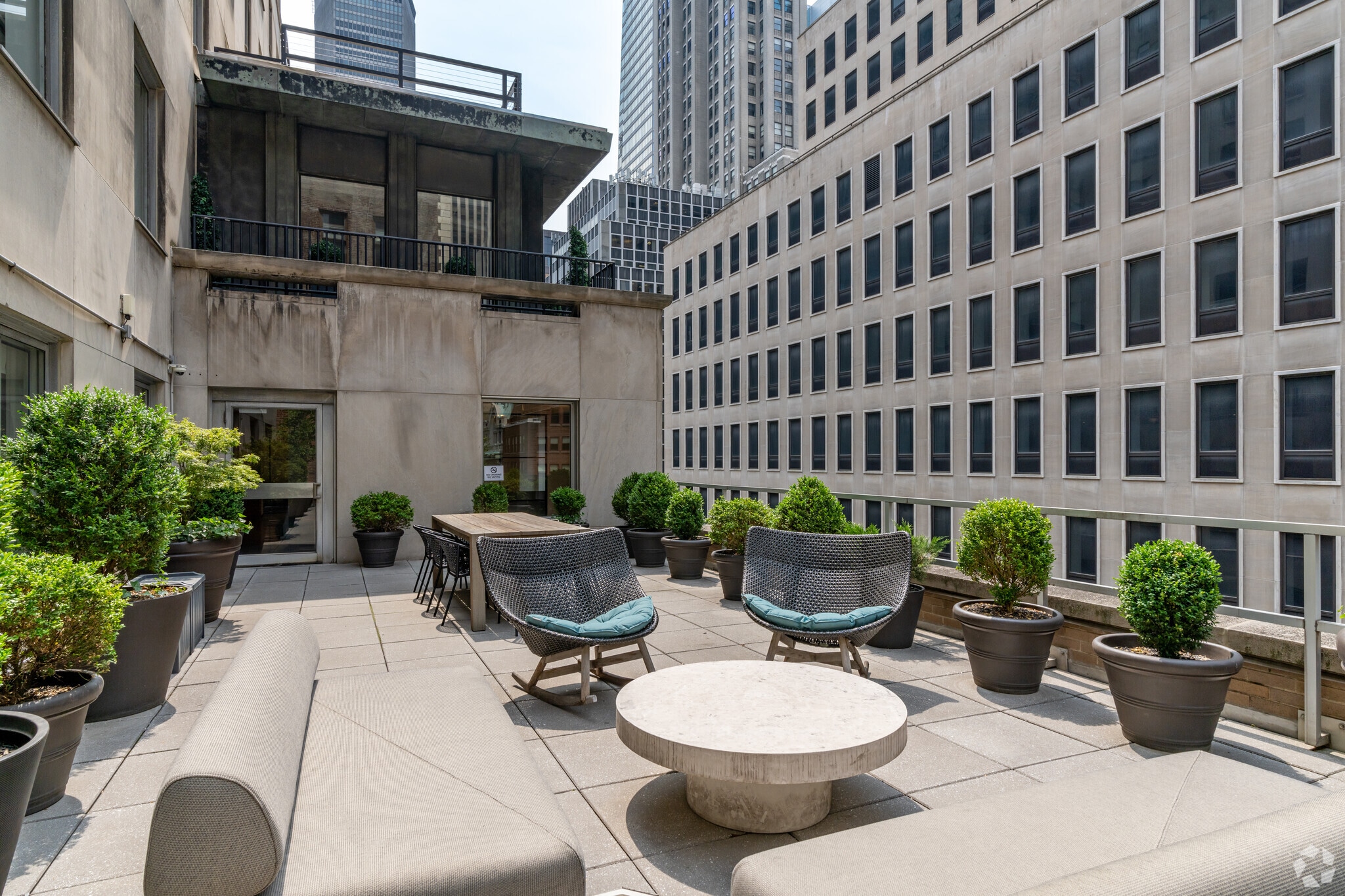 530 Fifth Ave, New York, NY 10036 - Convene 530 Fifth Avenue | LoopNet