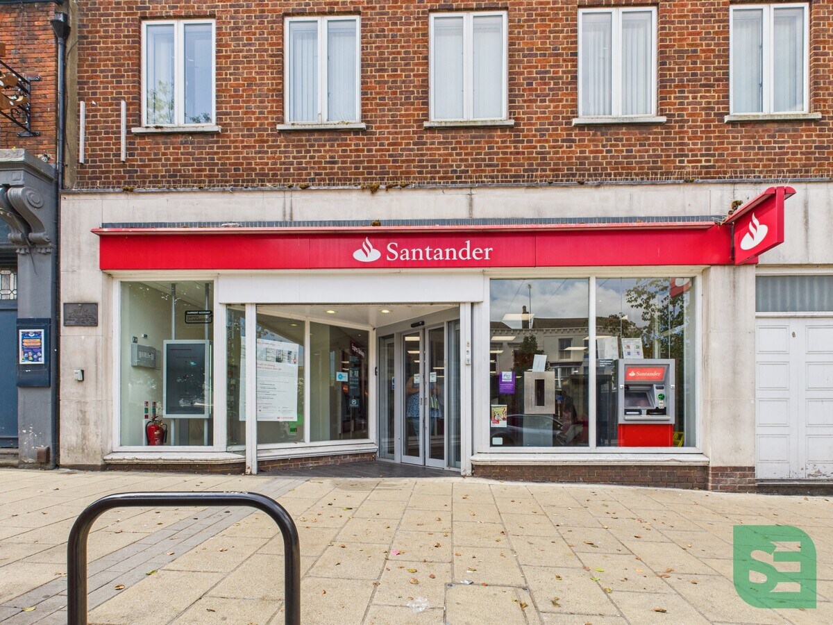 11 High St N, Dunstable, LU6 1HY - Santander | LoopNet