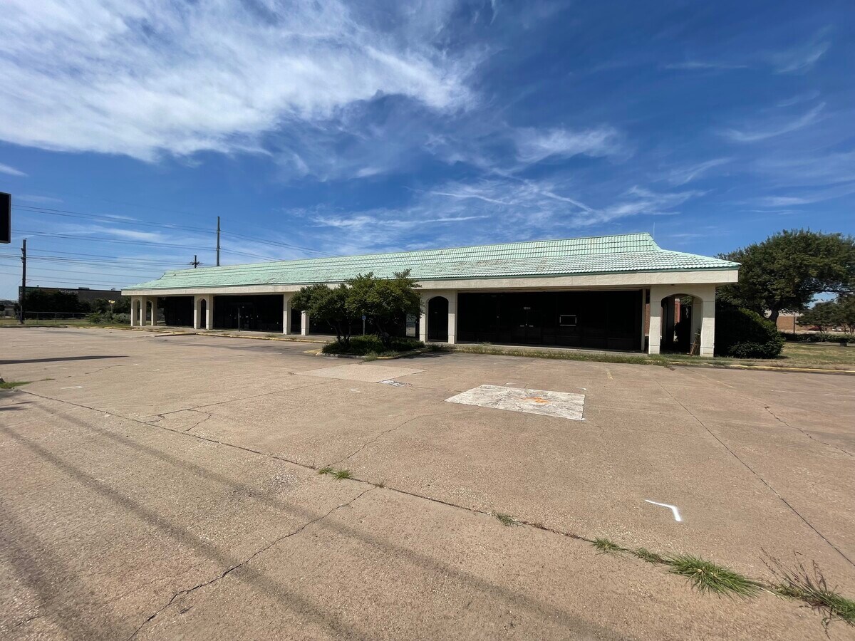 14601 Inwood Rd, Dallas, TX 75244 - Vacant Retail Strip Centers | LoopNet