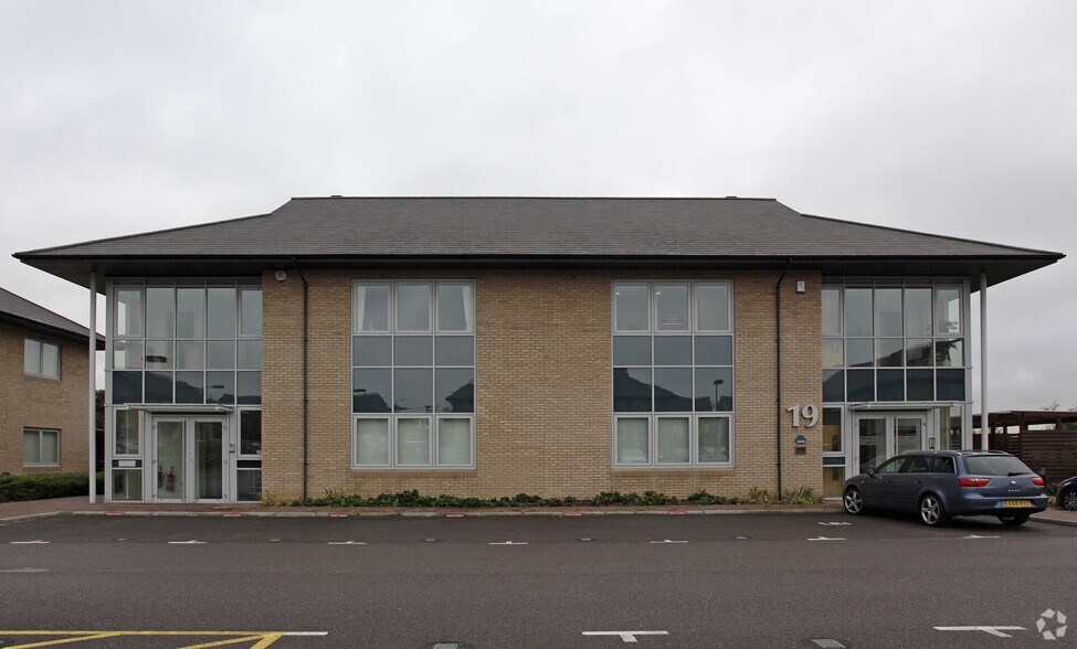 17-19 Springfield Lyons Approach, Chelmsford, CM2 5LB - Office for ...