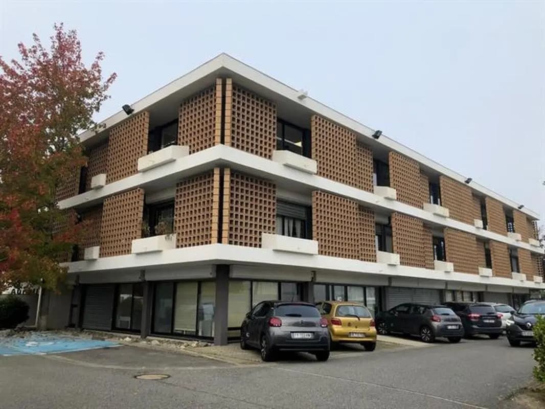 2 Impasse Boudeville, 31100 Toulouse - Office for Lease | LoopNet