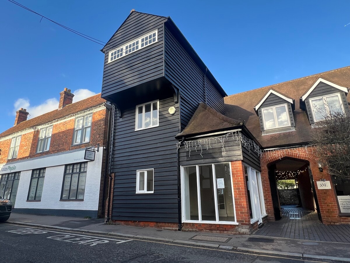 39 Bell St, Sawbridgeworth, CM21 9AR - Retail for Lease | LoopNet