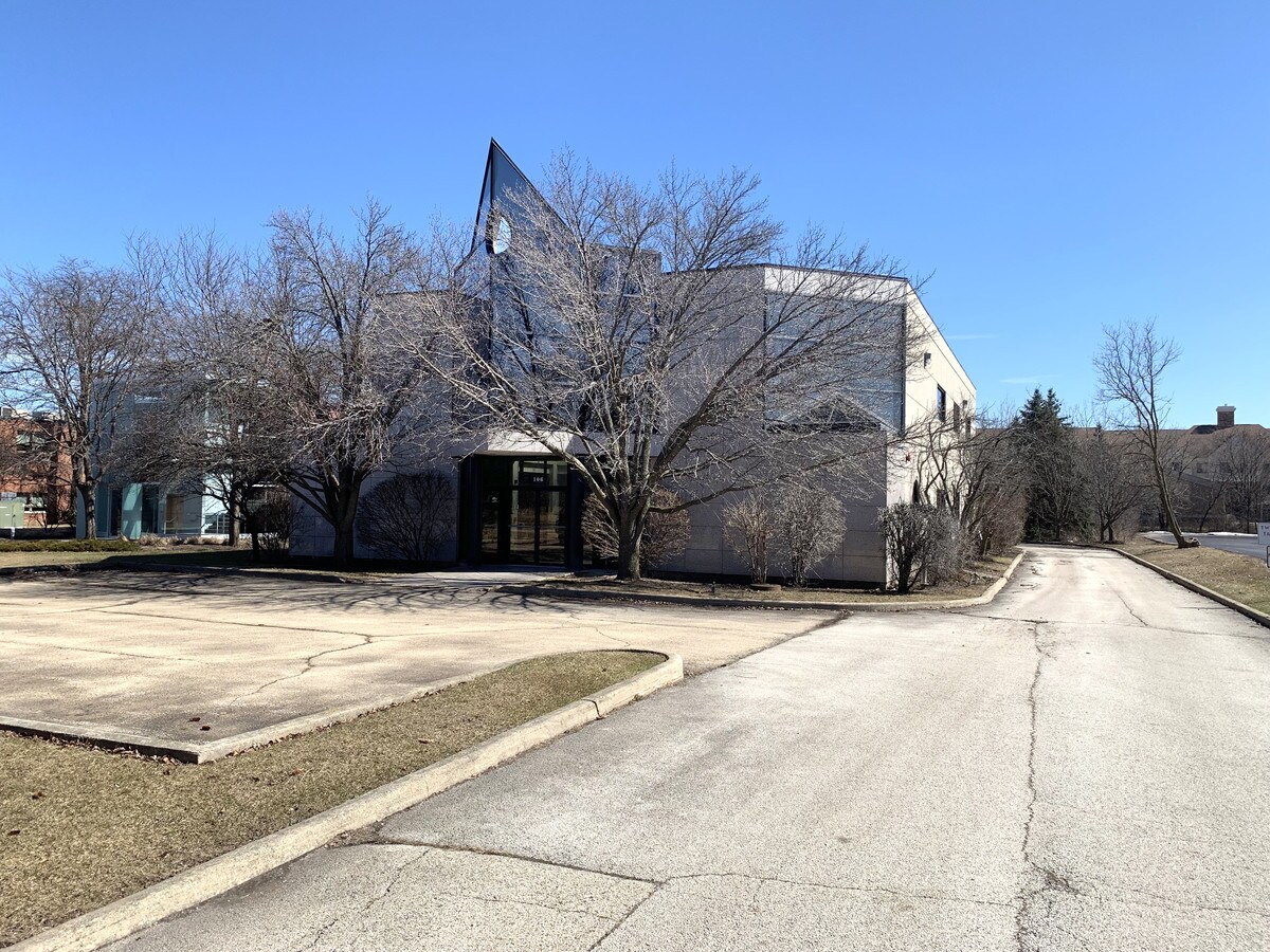 106 Schelter Rd, Lincolnshire, IL 60069 | LoopNet