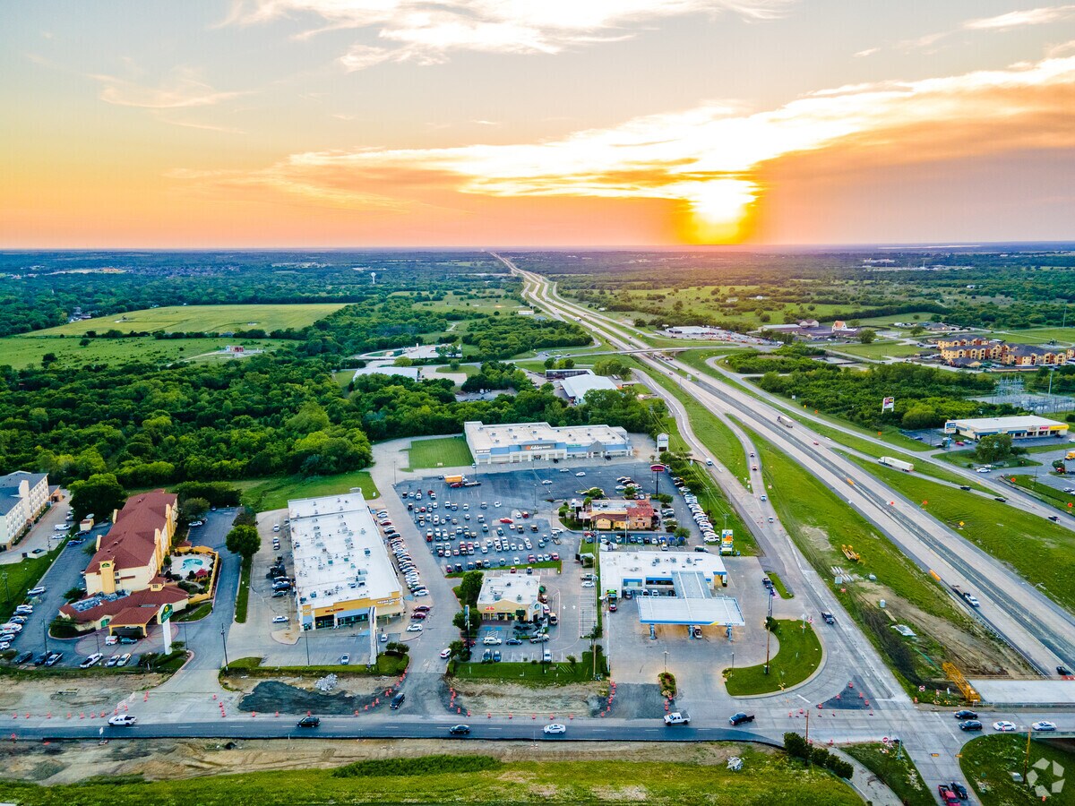 2916 N US Highway 75, Sherman, TX 75090 - Sherman Crossroads | LoopNet