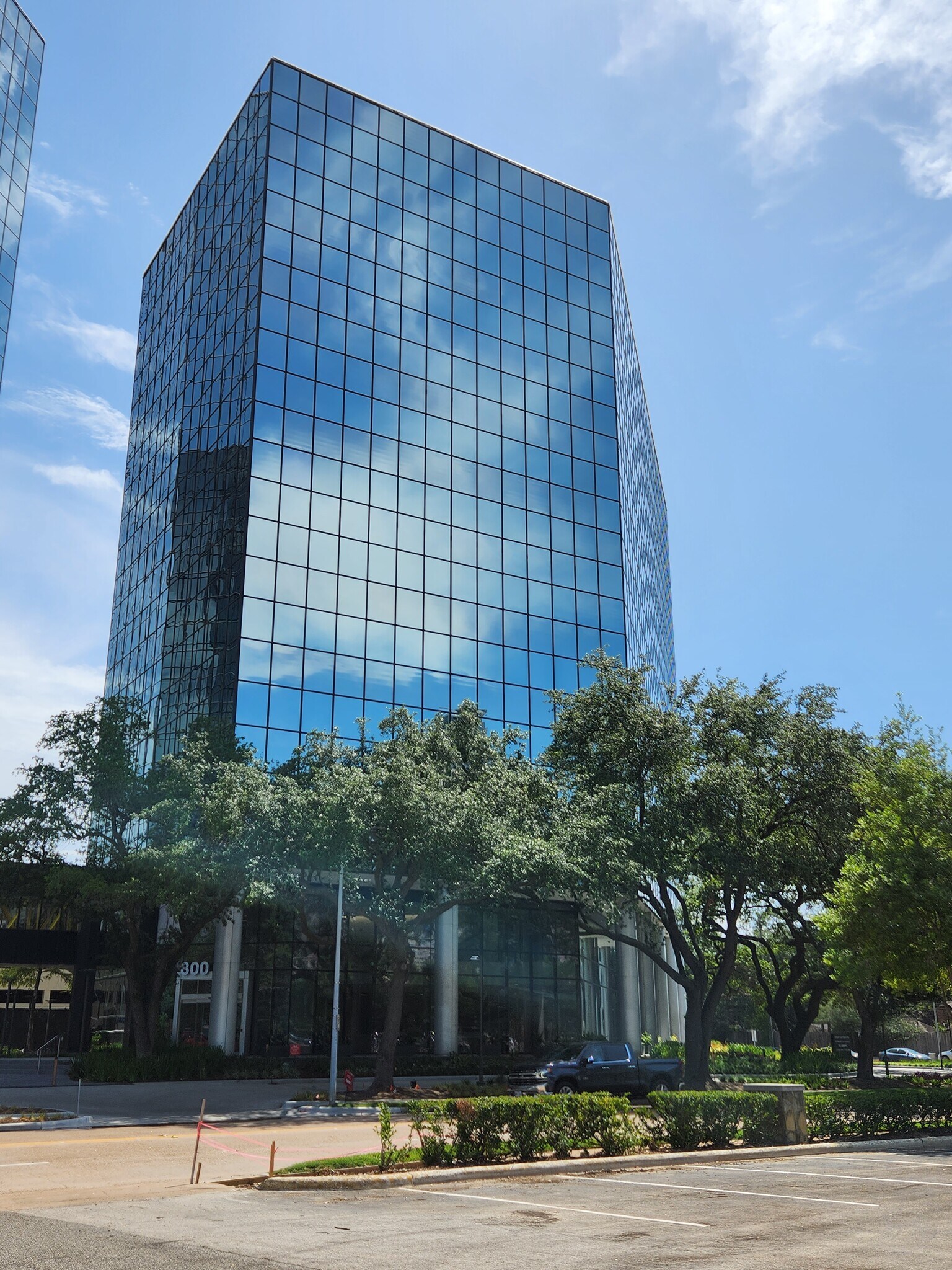 800 Gessner Rd, Houston, TX 77024 - One Memorial City Plaza | LoopNet