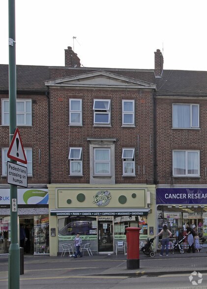 126 Shenley Rd, Borehamwood, HRT WD6 1EF | LoopNet