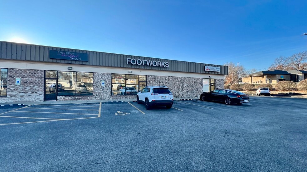 3705-3733 E William Street Rd, Decatur, IL 62521 | LoopNet